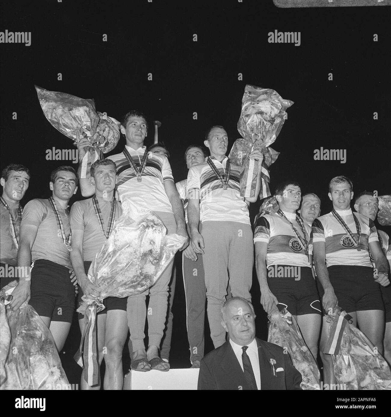 World Championships Cycling on the track. The Russian team on stage ...