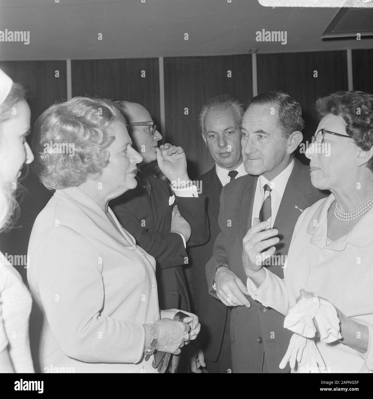 Command farewell mr J.D. Veen van GEB and ICA Date: November 1, 1968 ...