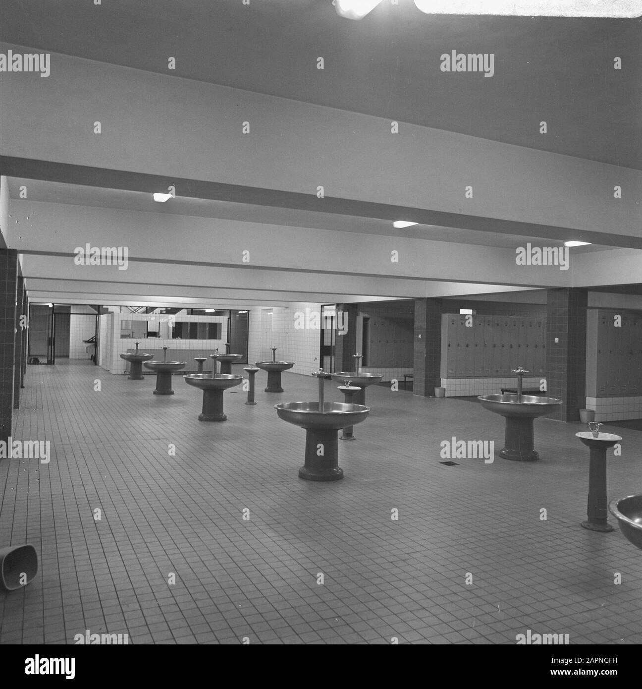 Rotterdam modern laundry room hi-res stock photography and images - Alamy