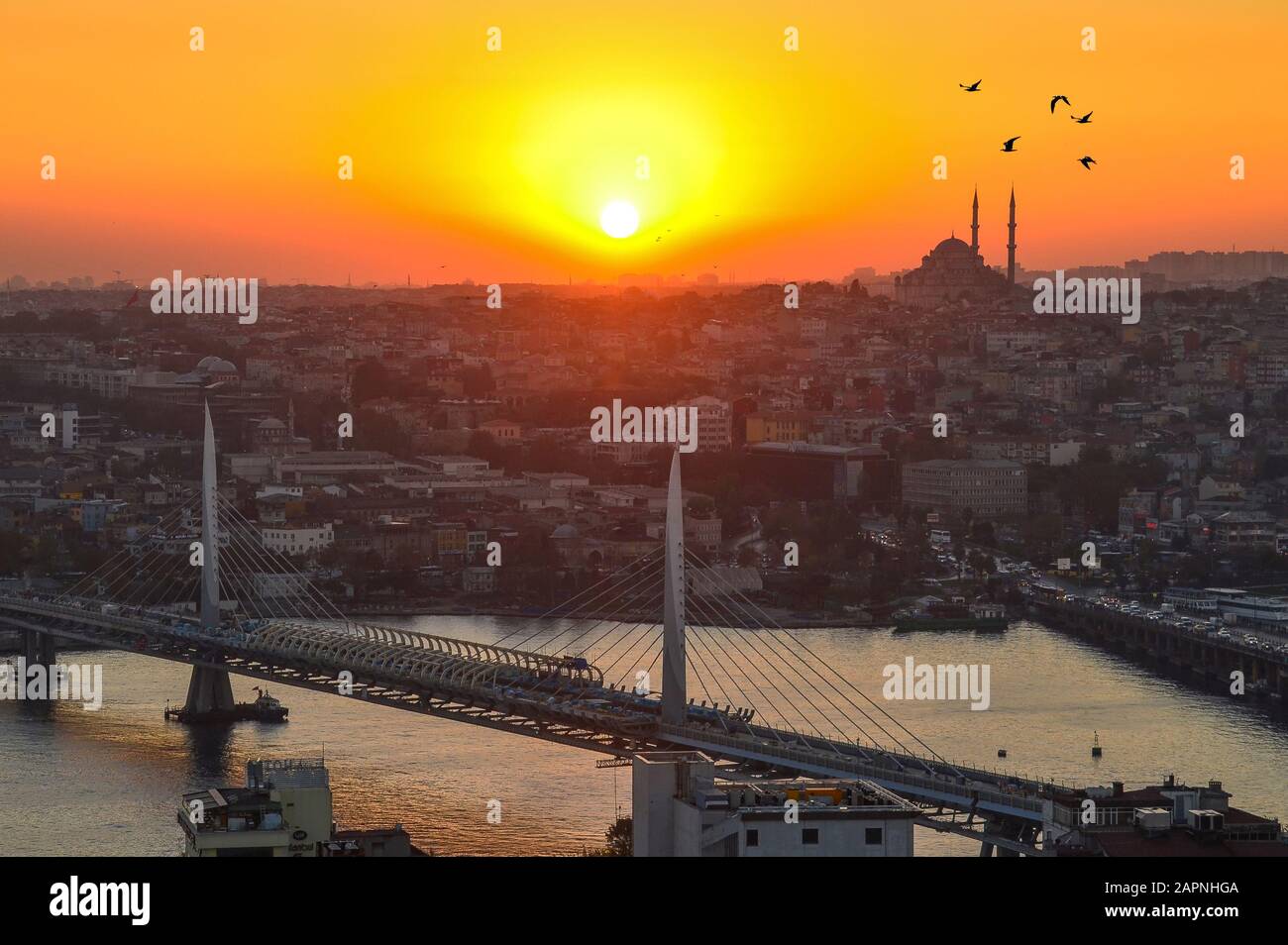 Sunset aerial view of Yavuz Sultan Selim Bridge, Istanbul, Turkey Stock ...