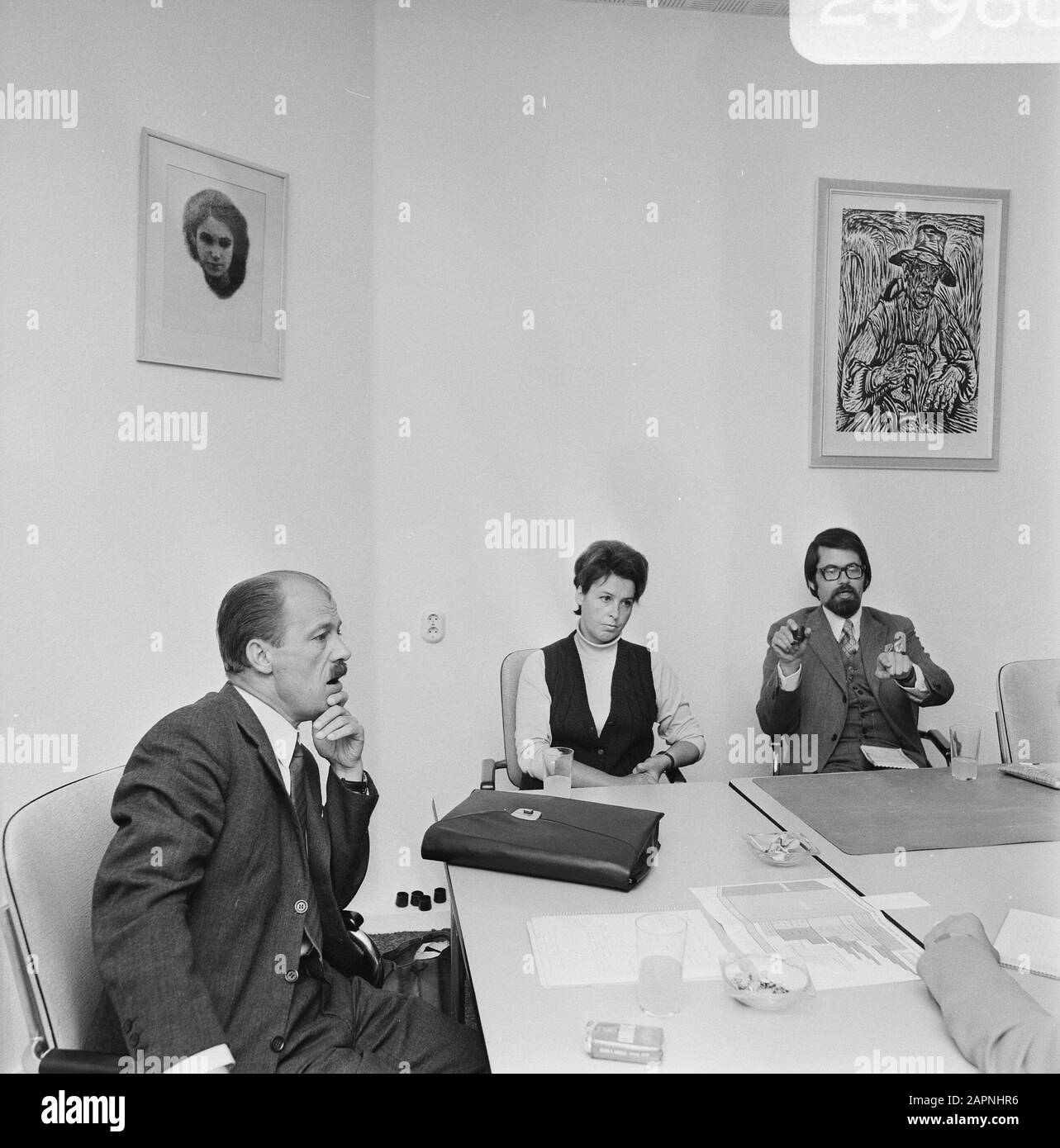 Abop assignment hi-res stock photography and images - Alamy