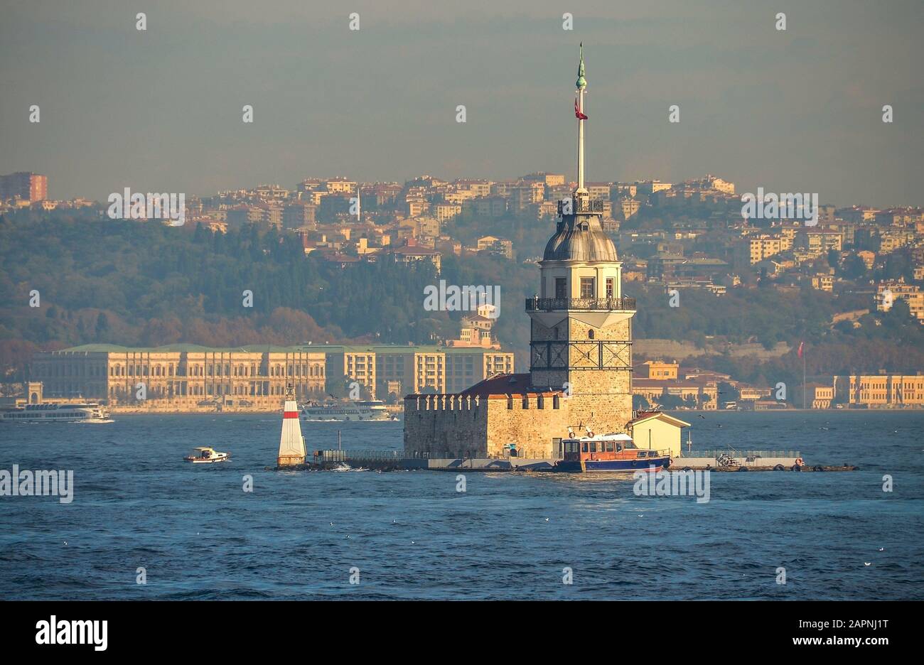 Istanbul aerial (maiden's tower) hi-res stock photography and images ...