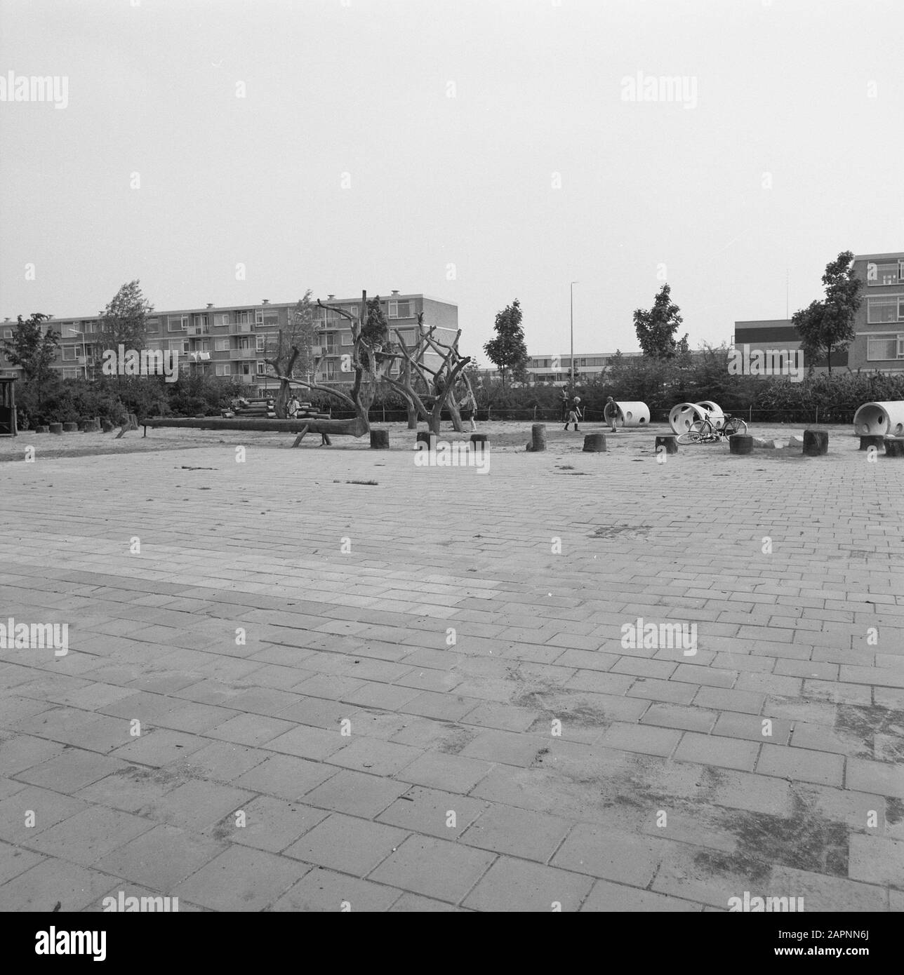 1974 activities hi-res stock photography and images - Alamy