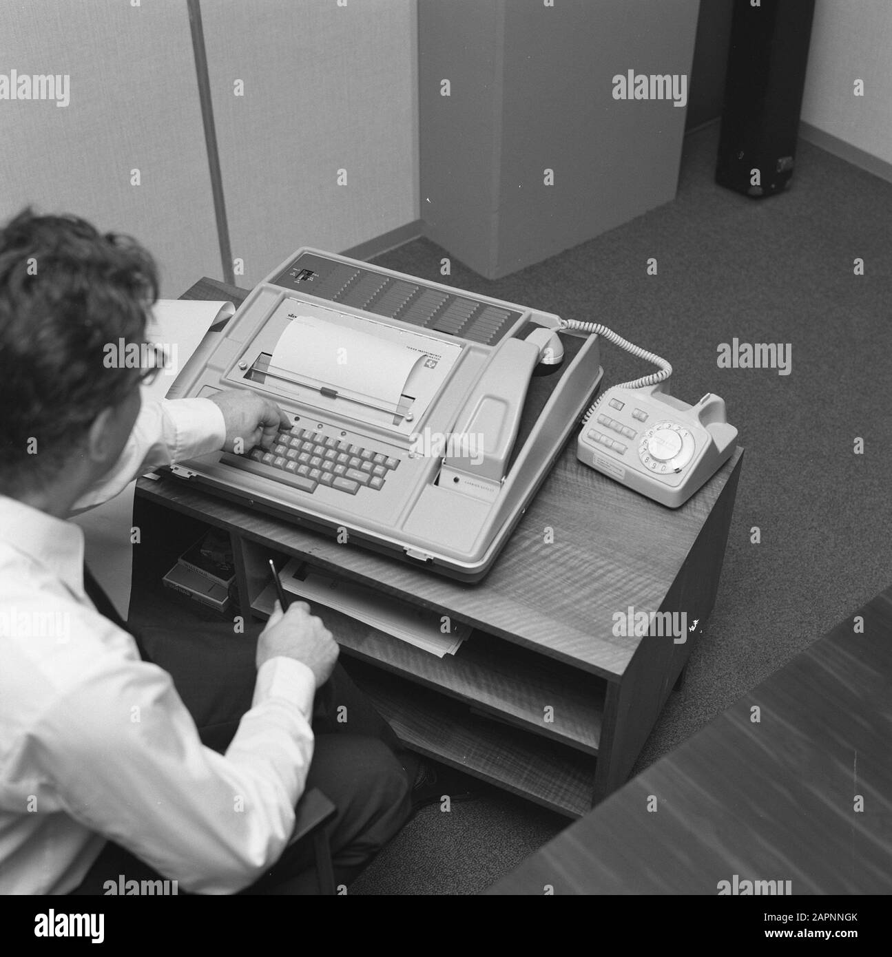 Texas instruments silent 700 hi-res stock photography and images - Alamy