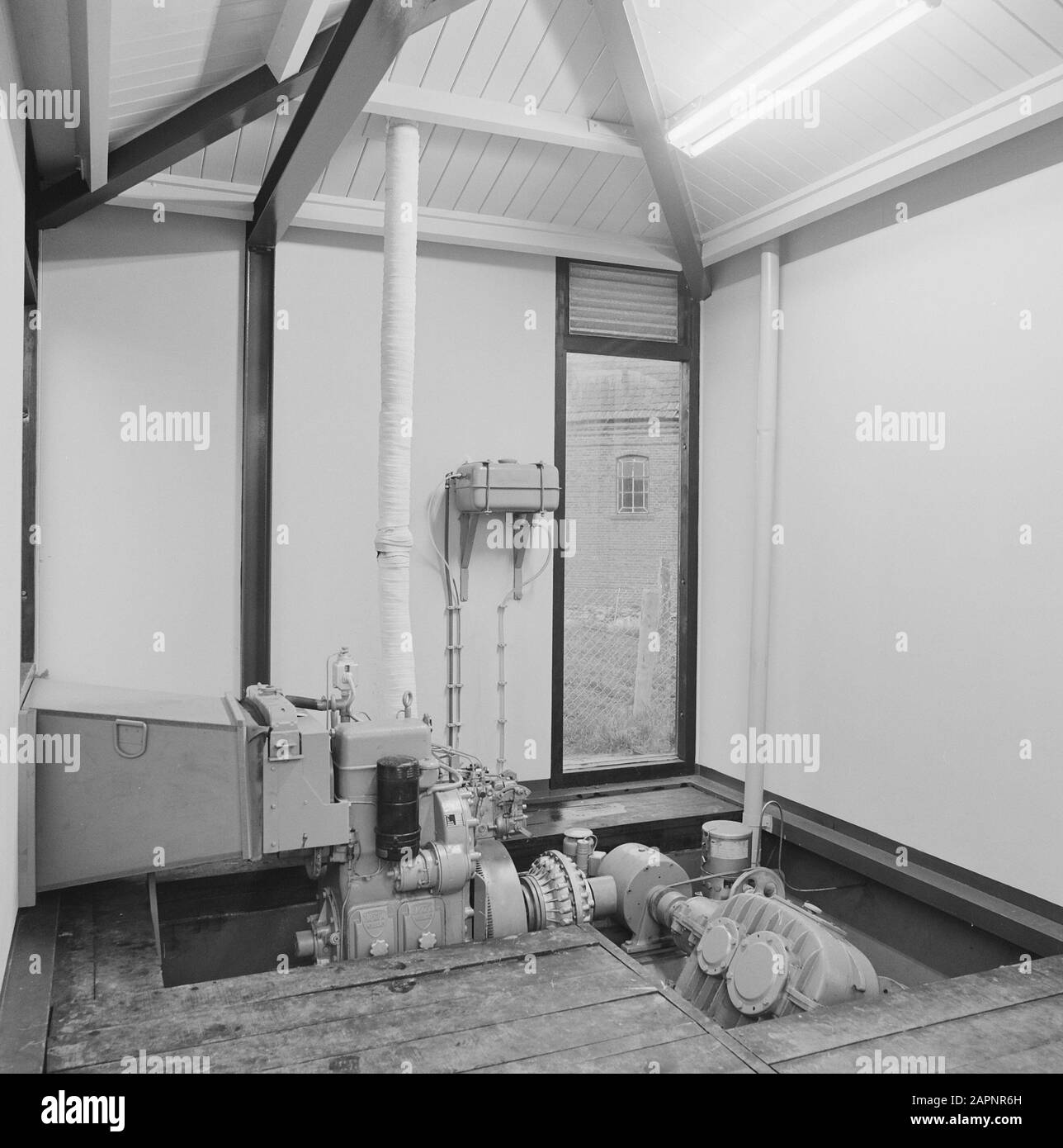 Engine rooms hi-res stock photography and images - Alamy