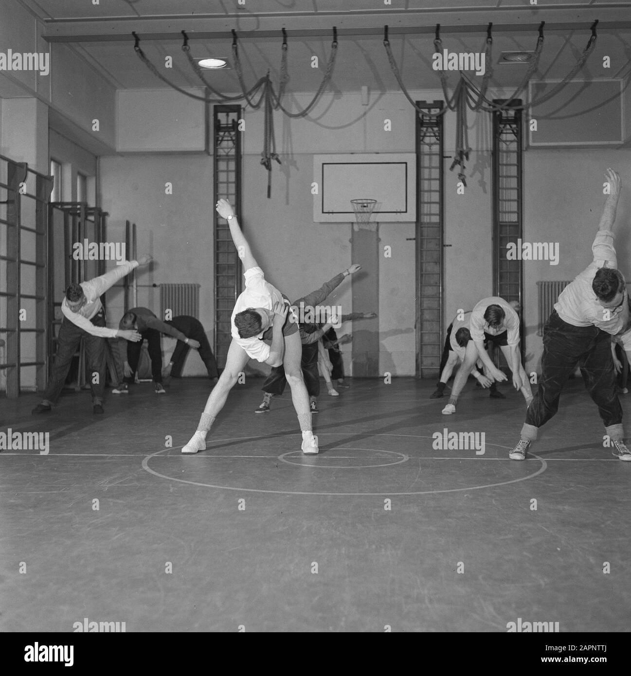 gym rooms, interior, men, gym classes Date: undated Keywords: gym ...