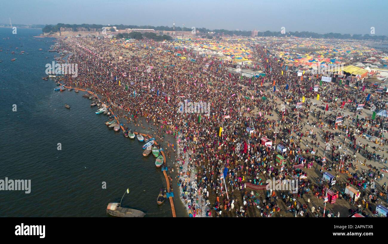 Allahabad, India. 24th Jan, 2020. Allahabad: An aerial view of Sangam ...