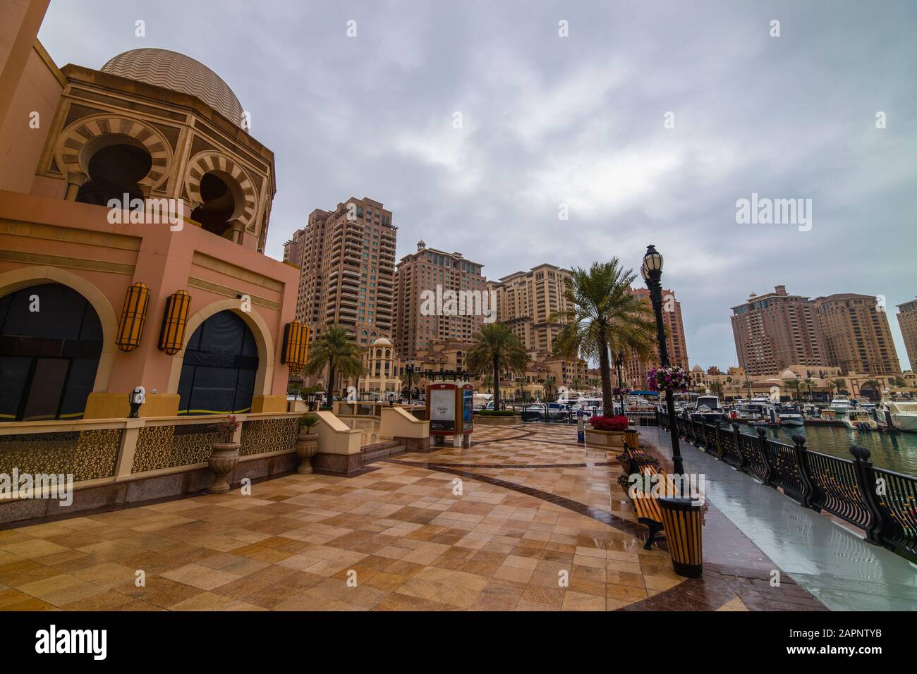 Doha, Qatar - July 10 2020: Pearl-Qatar district. Architecture ...