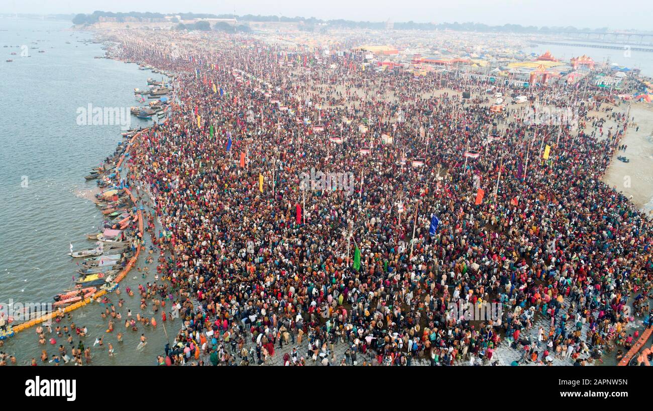 Allahabad, India. 24th Jan, 2020. Allahabad: An aerial view of Sangam ...