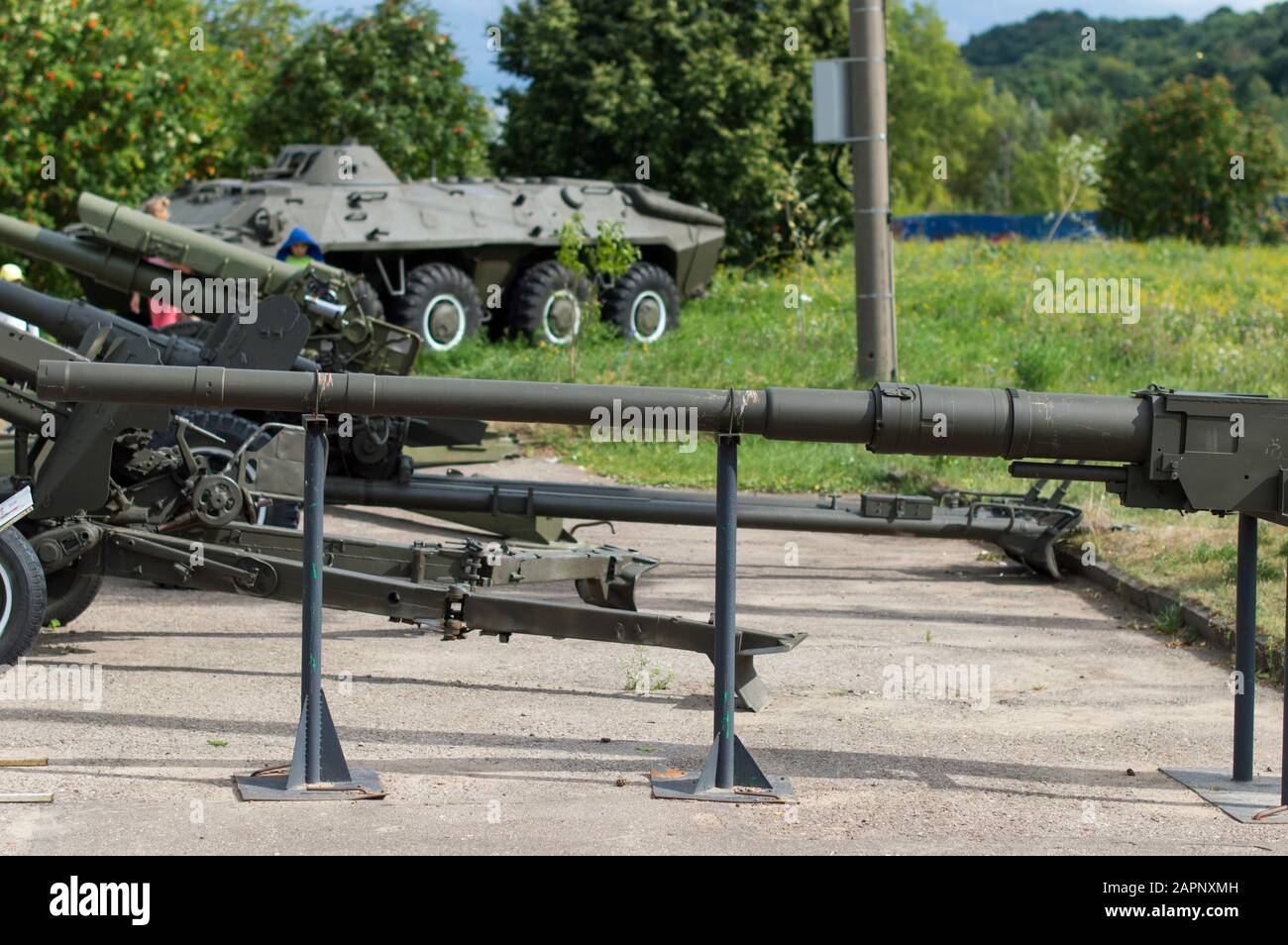 Recoilless guns, gun barrels and howitzers. WWII guns of victory 2 ...