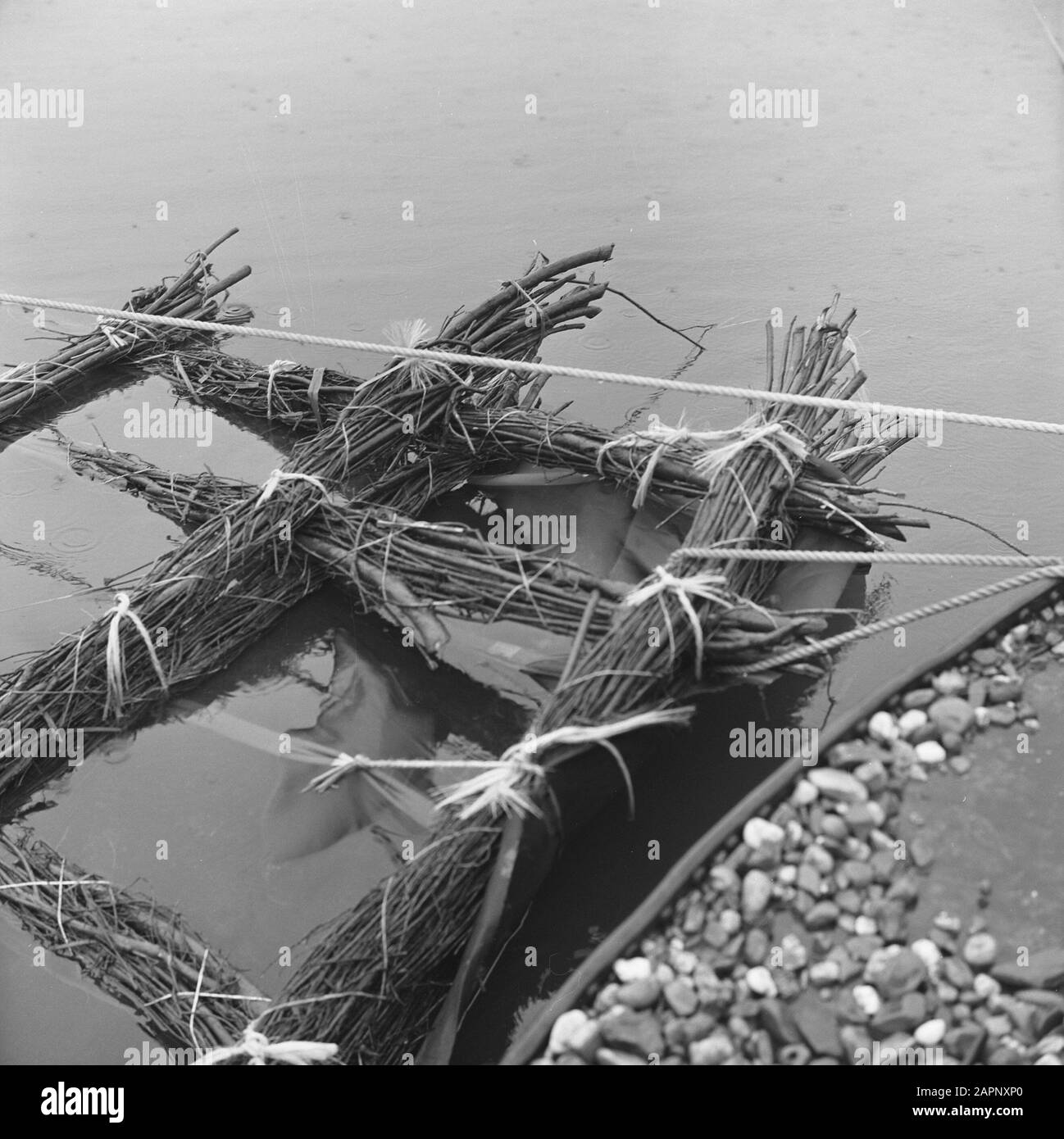 Reed mats hi-res stock photography and images - Alamy