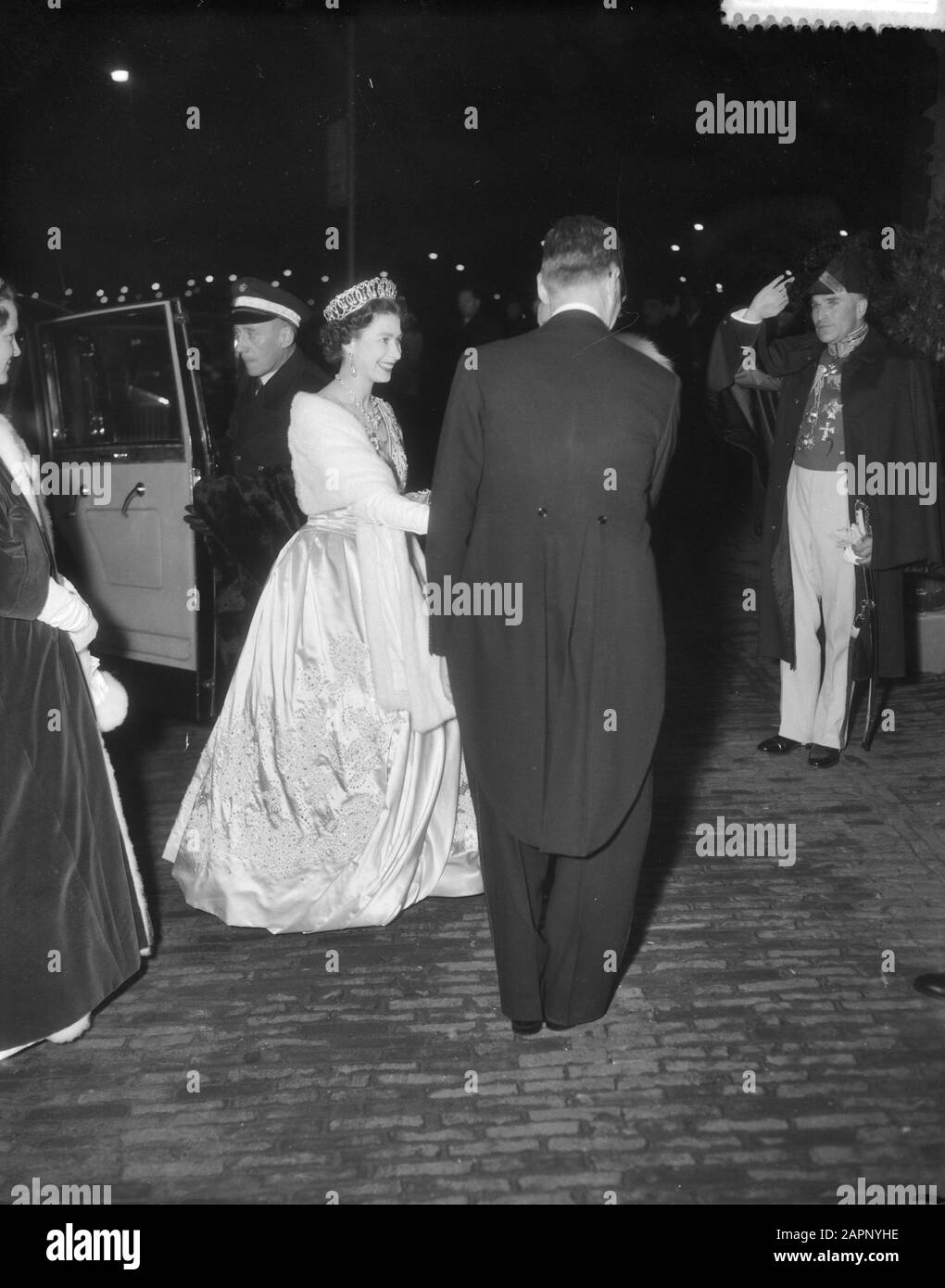 Gala concert in the concert hall (arrival queen) Date: March 25, 1958 ...