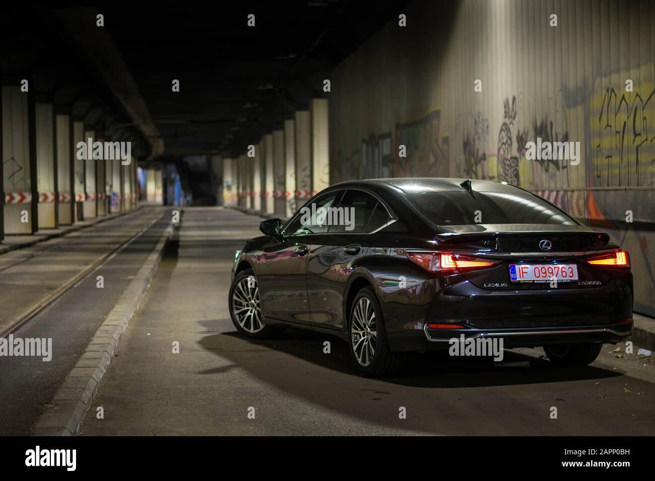 2020 Lexus ES300h rear 3/4 view Stock Photo - Alamy