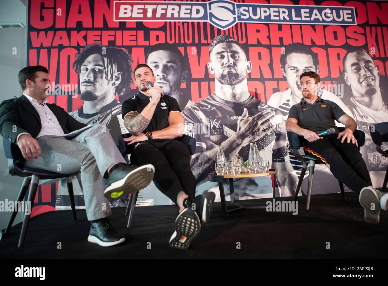 Toronto sports stadium hi-res stock photography and images - Alamy