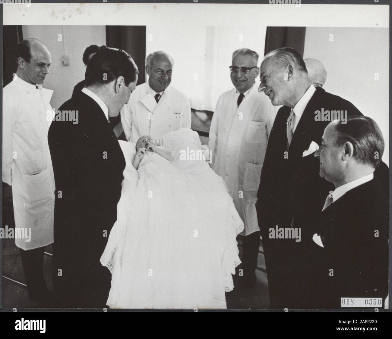 Photo is equal to nr. 018-0394 Date: 2 May 1967 Location: Utrecht ...