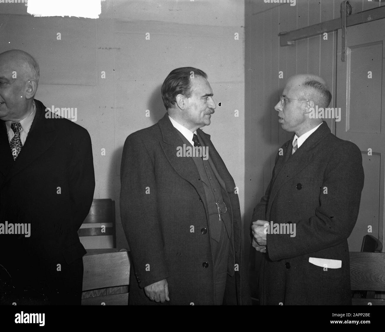 Crown of india hi-res stock photography and images - Alamy