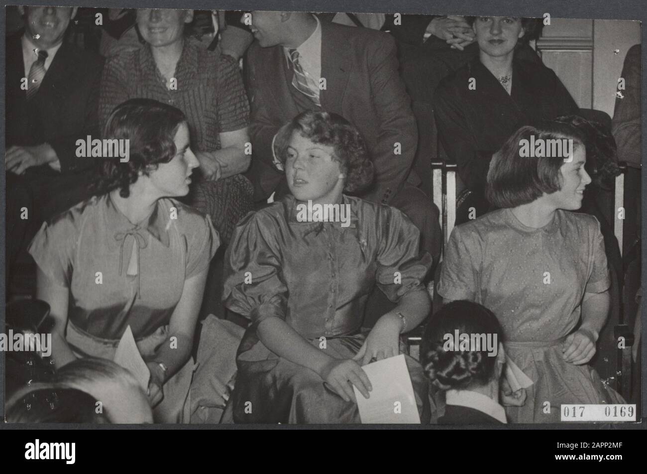 Royal hillary queen hi-res stock photography and images - Alamy