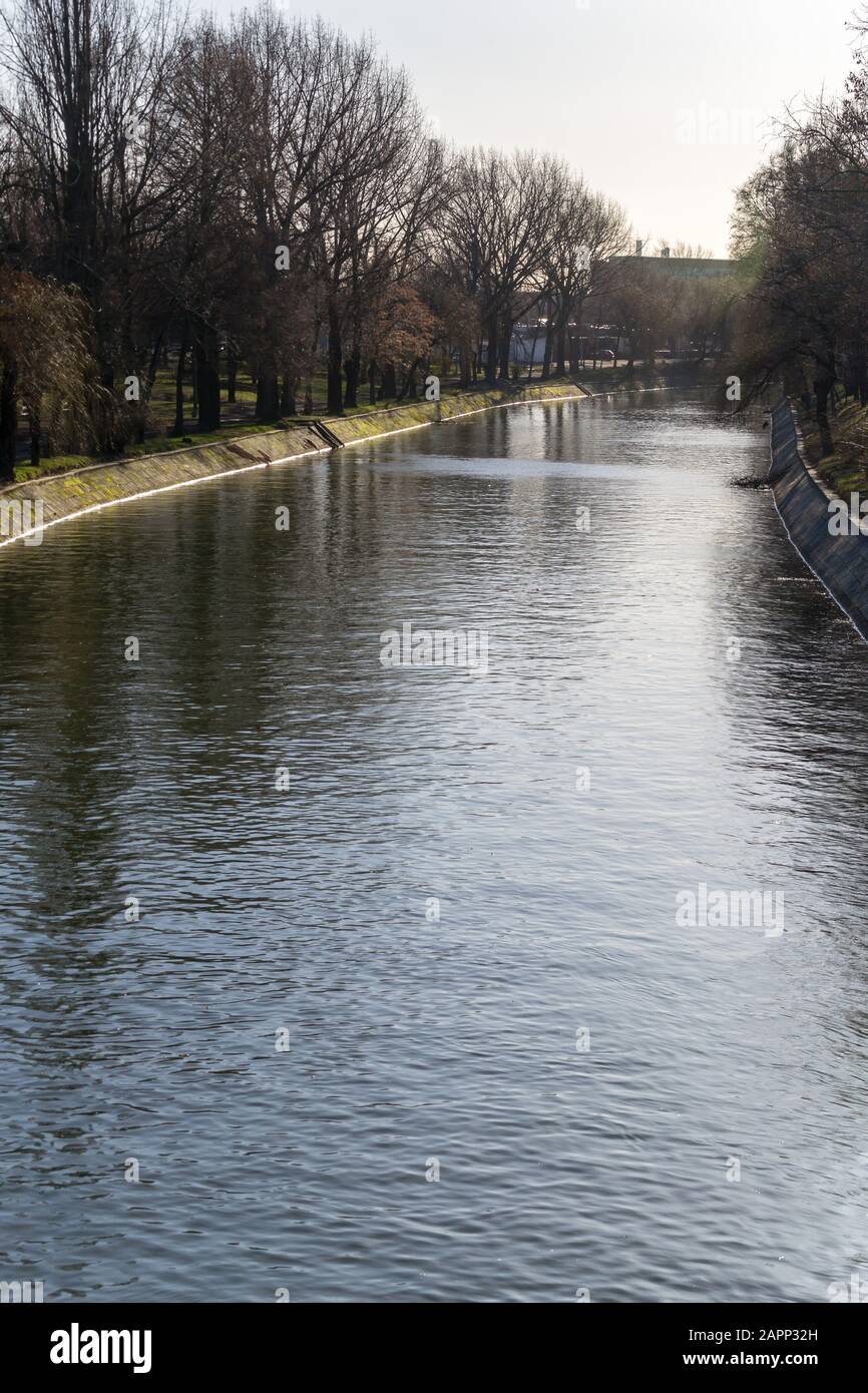 A view of the Bega river from a bridge Stock Photo - Alamy