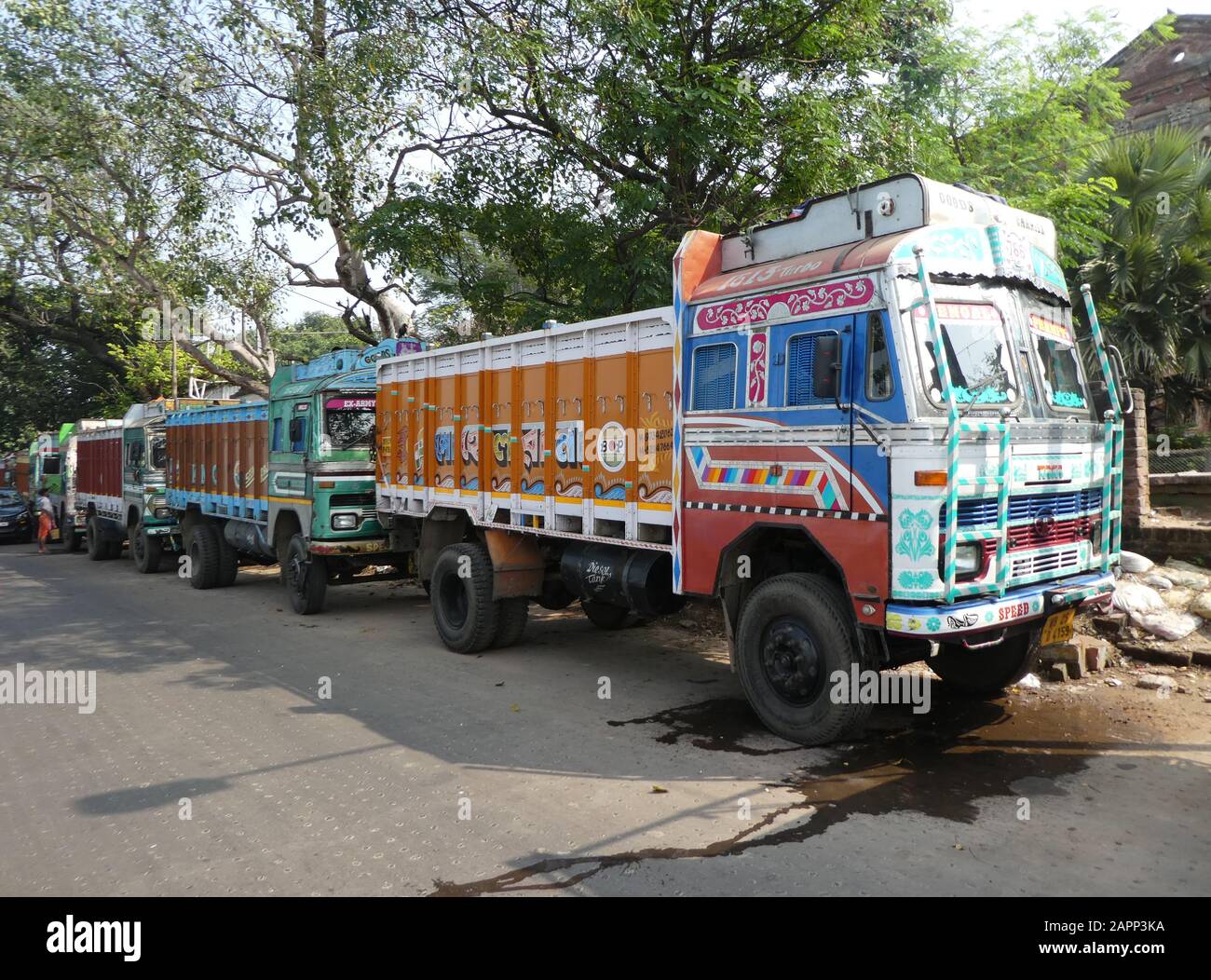Tata trucks hi-res stock photography and images - Alamy