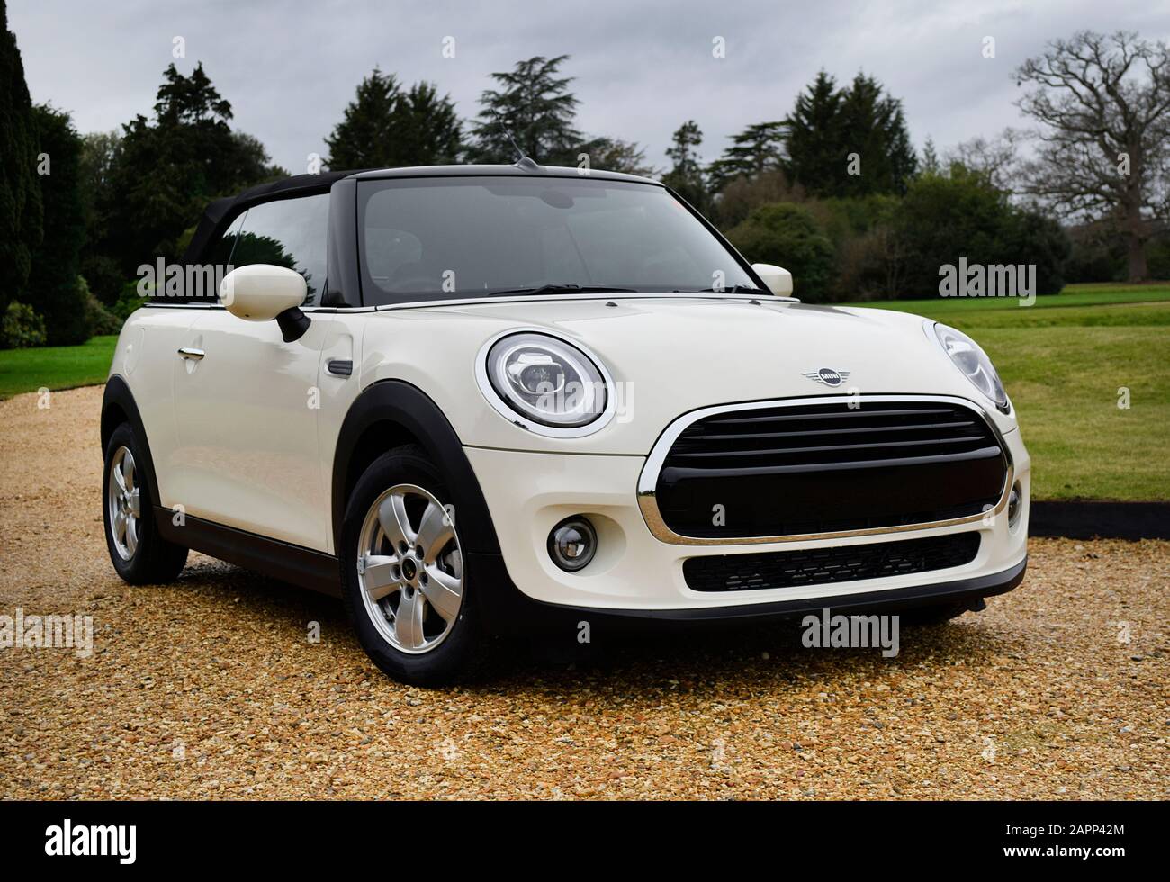 2019 Mini Cooper Convertible Stock Photo - Alamy