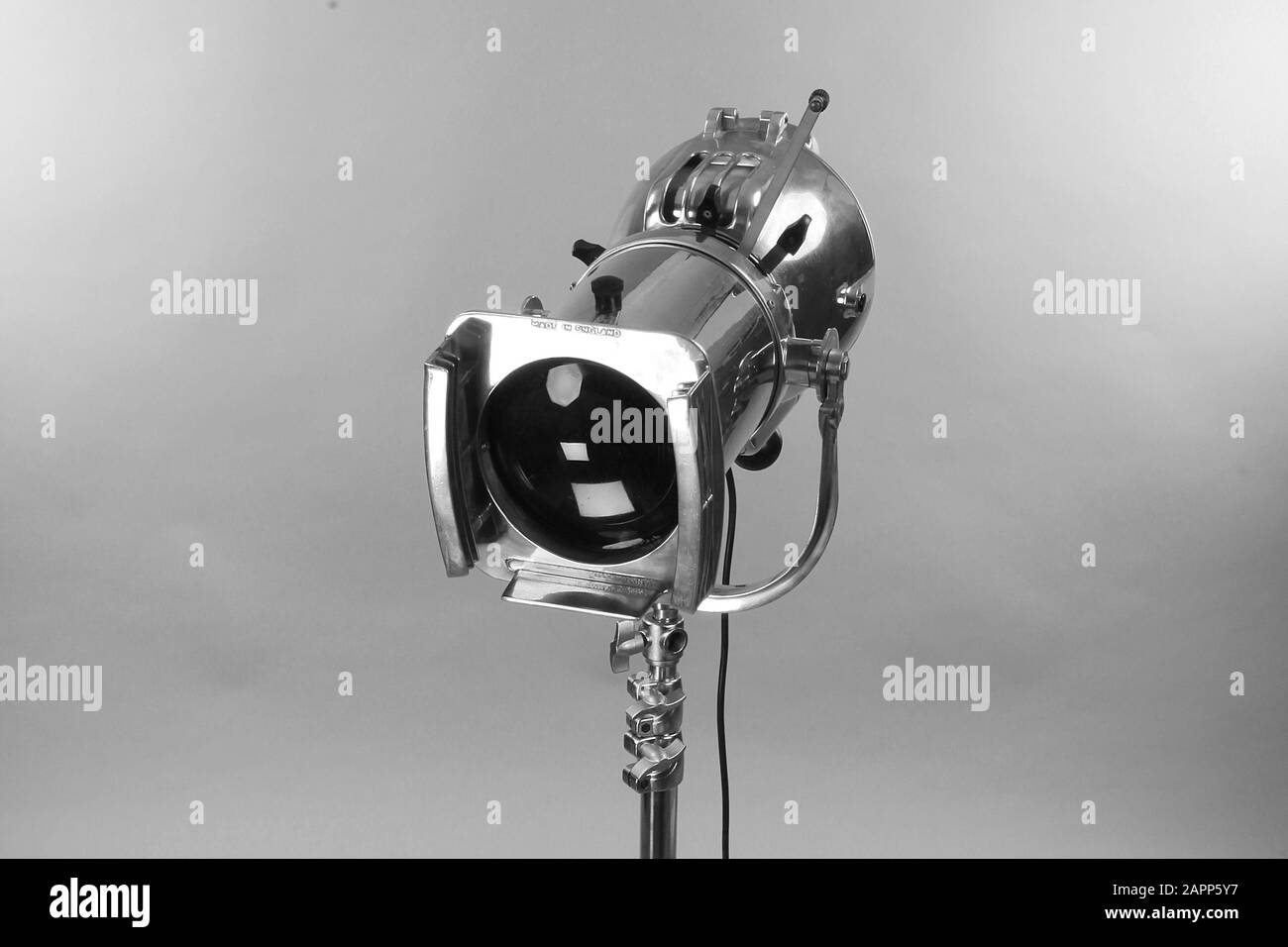 Hollywood set 1950s hi-res stock photography and images - Alamy