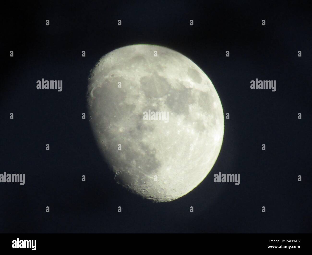 Liverpool,uk The Moon credit Ian Fairbrother/Alamy Stock Photos Stock ...