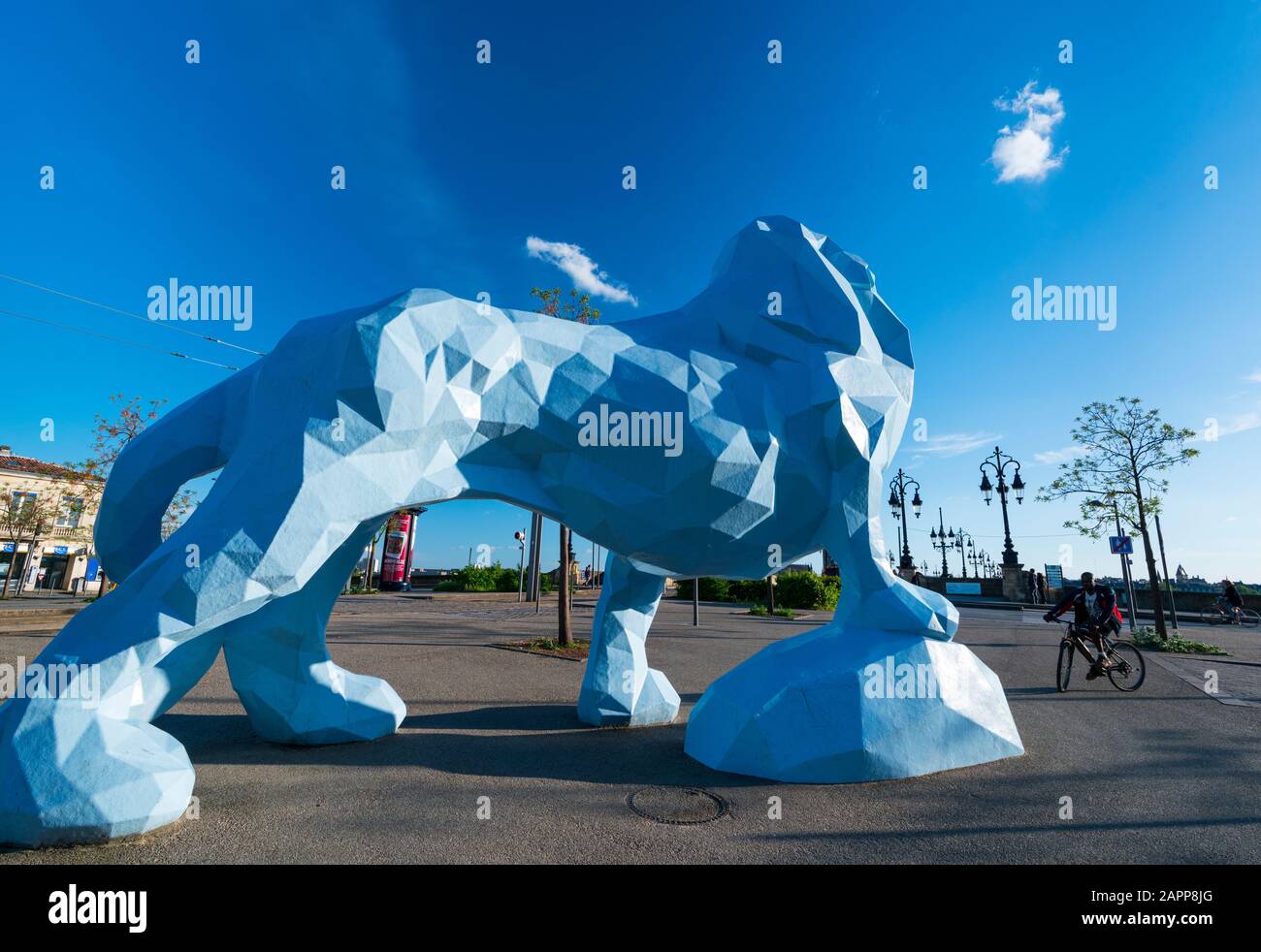 Blue Lion sculpture by Xavier Veilhan, Stalingrad square, Bordeaux ...