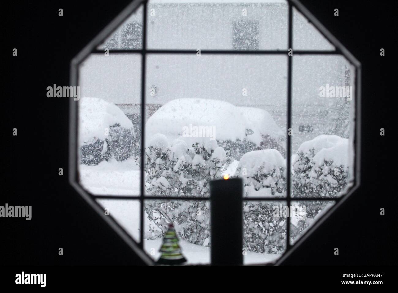 Calm inside the storm hi-res stock photography and images - Alamy