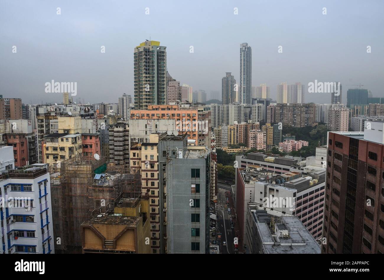 Aerial concrete buildings hong kong hi-res stock photography and images ...