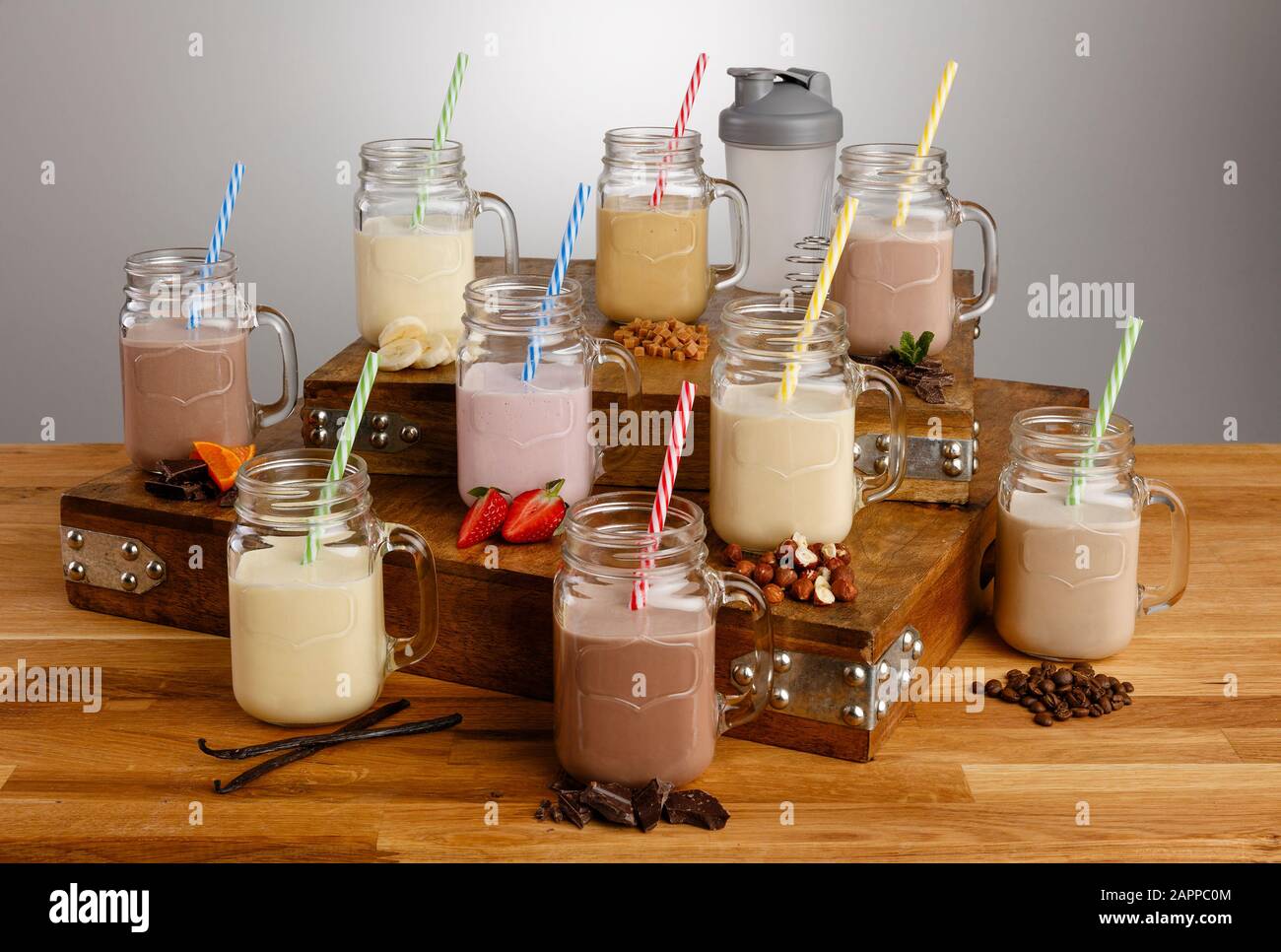 Mason glasses hi-res stock photography and images - Alamy