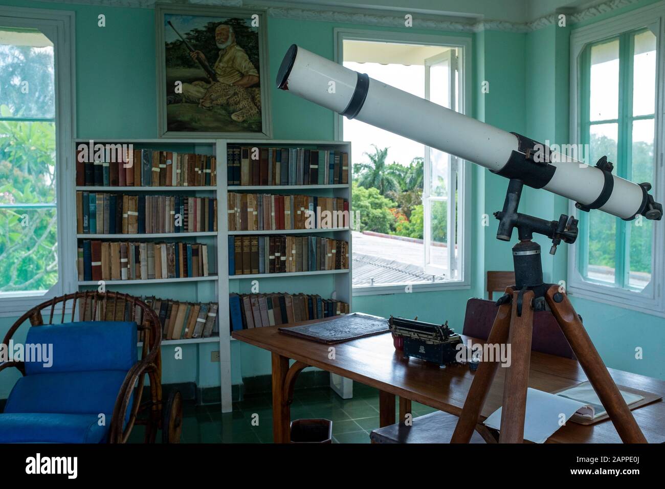 Hemingway’s writing room, Finca Vigía. Havana, Cuba Stock Photo - Alamy