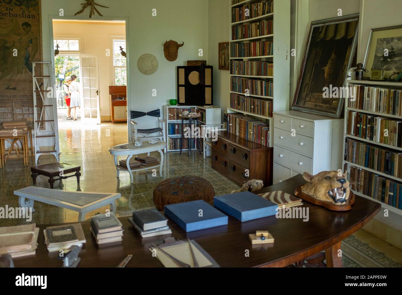 Hemingways study hi-res stock photography and images - Alamy
