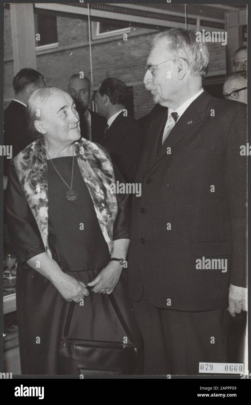 Opening of the Koos Vorrinkhuis to Lage Vuursche. Minister of State W ...