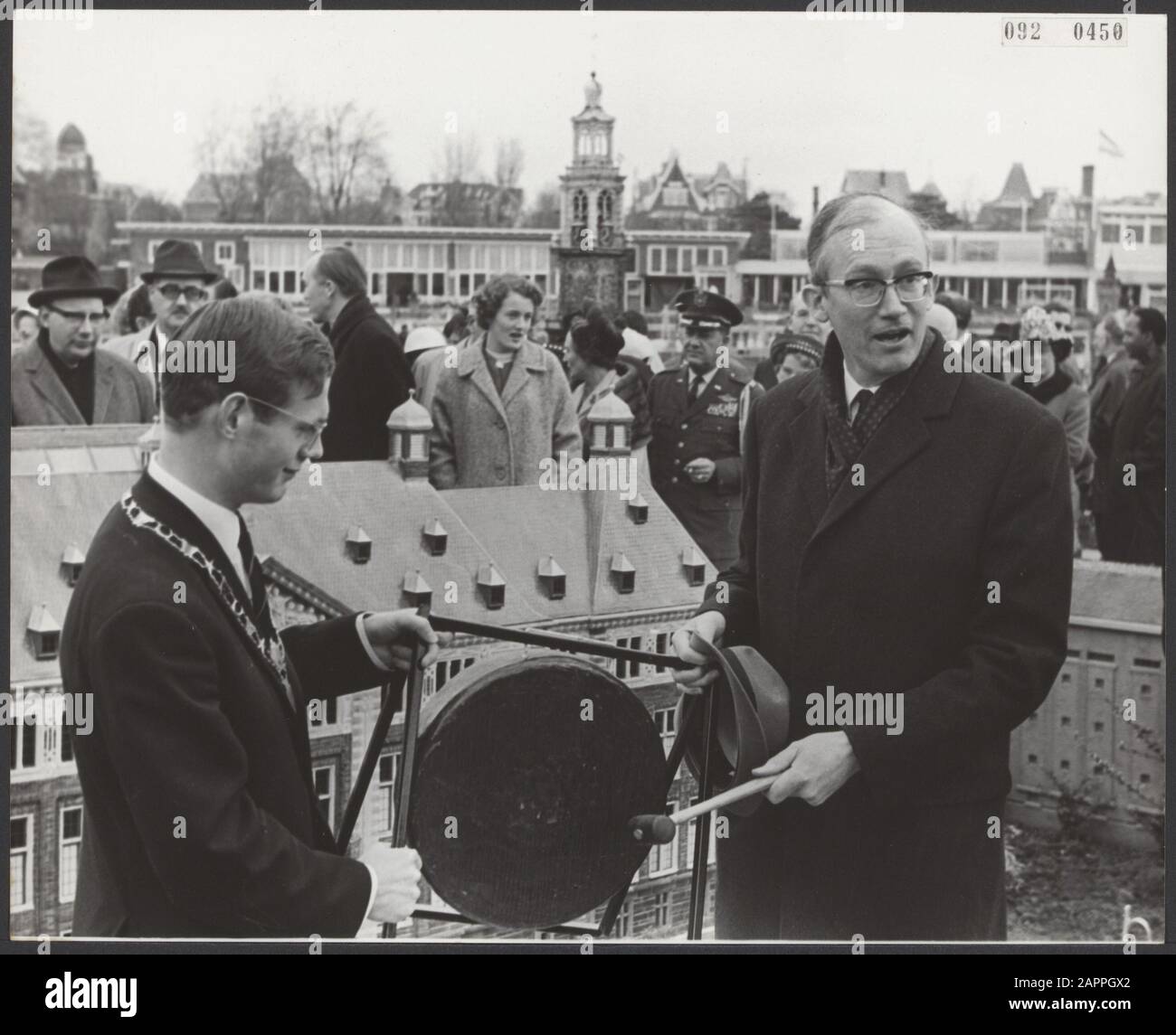 scale models, cities, openings, Witteveen, Johan Date: 10 april 1968 ...
