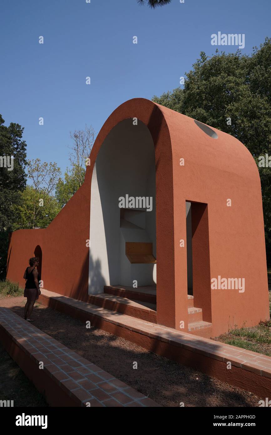 The 10 chapels in the woods of the Holy See at the Venice Architecture ...