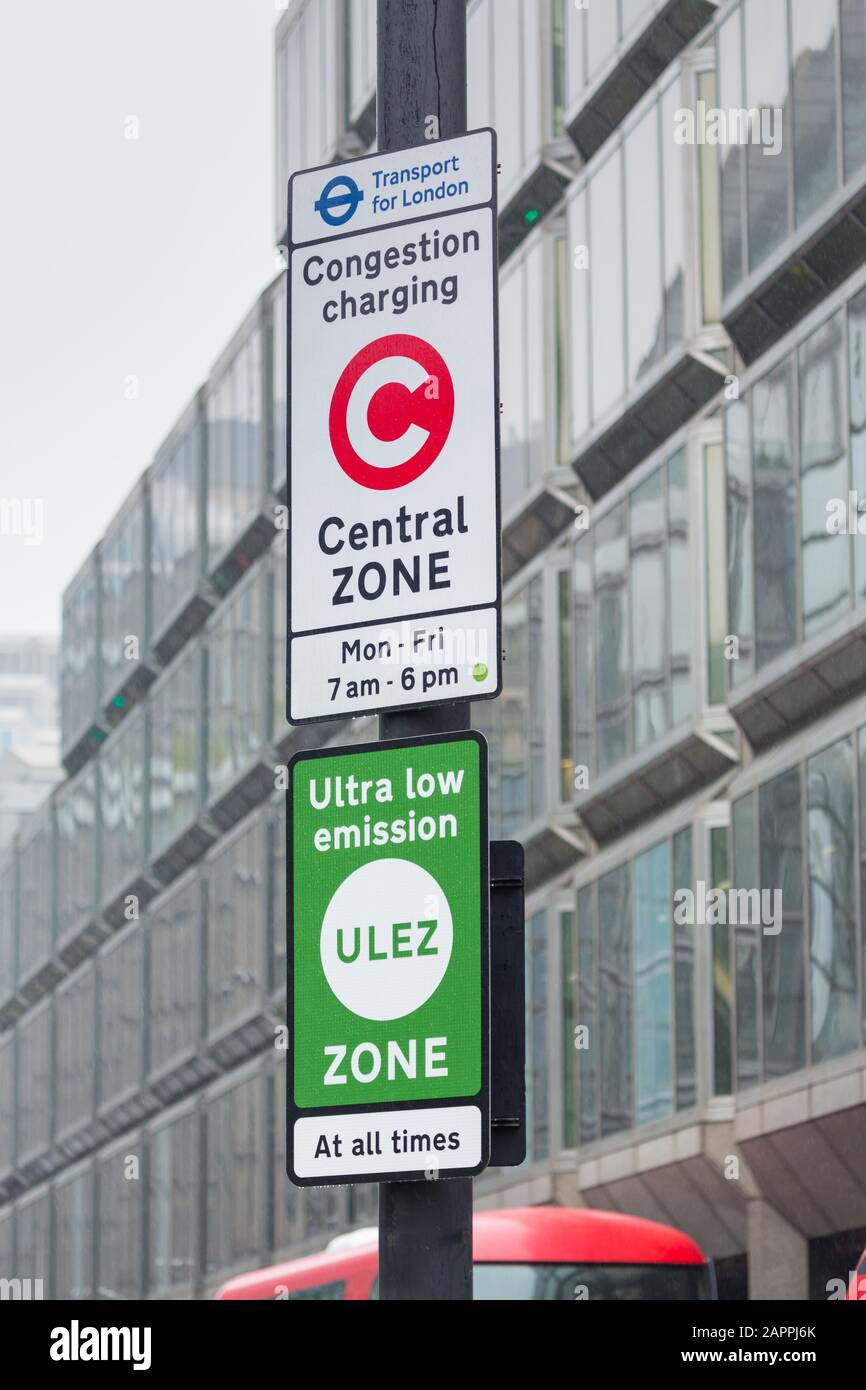 Congestion charge road signs in hi-res stock photography and images - Alamy