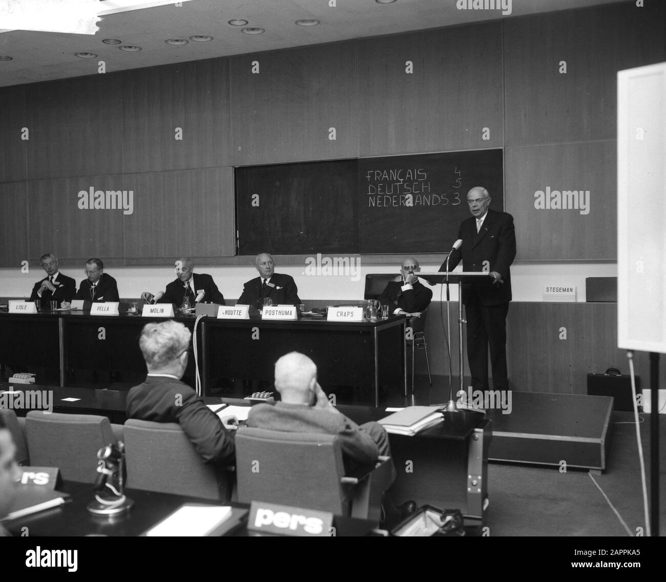 September 30 1965 hi-res stock photography and images - Alamy