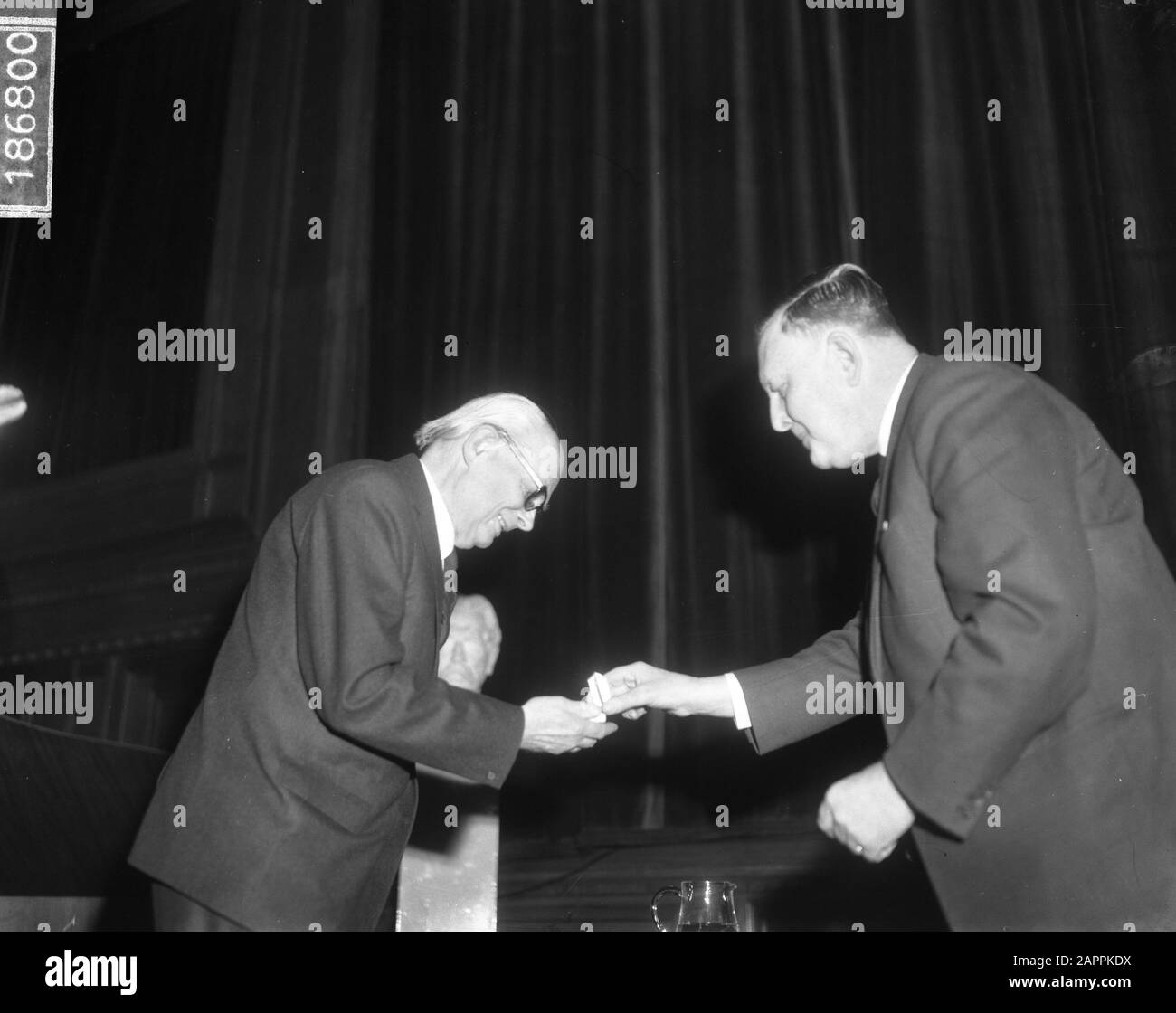 Awards peter Black and White Stock Photos & Images - Alamy