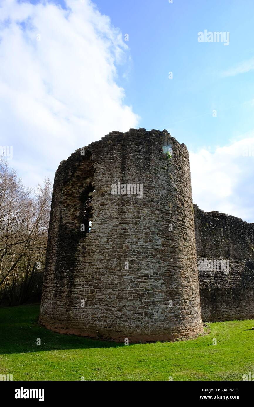 Skenfrith castles hi-res stock photography and images - Alamy