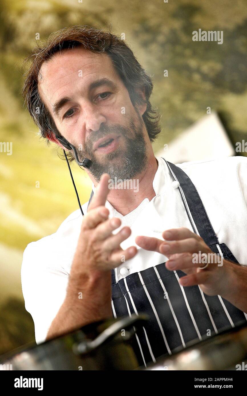 Celebritychef hi-res stock photography and images - Alamy