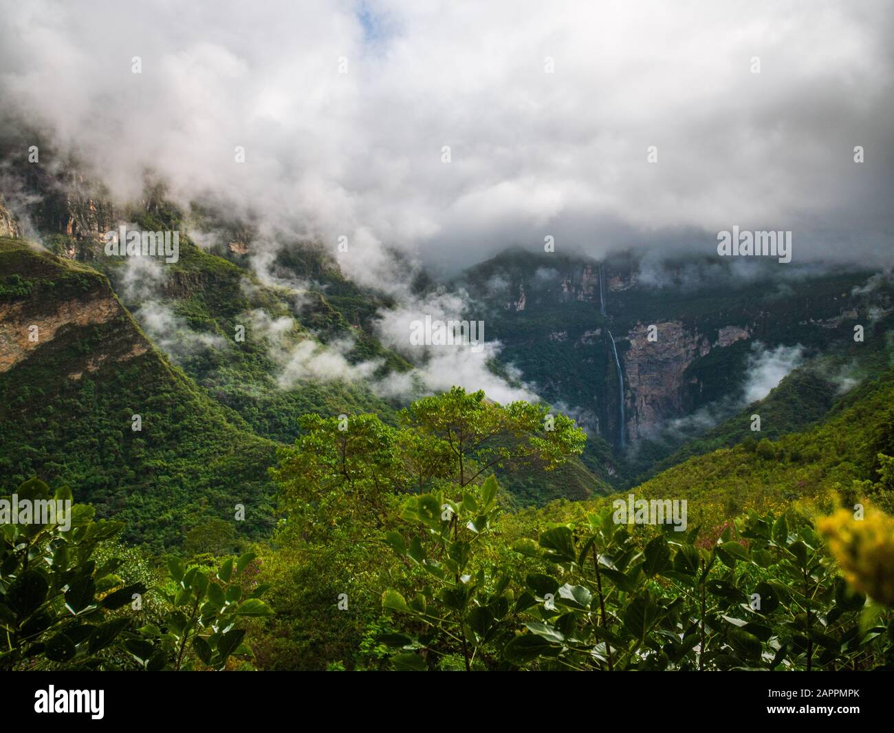 Catarata de Gocta - one of the highest waterfalls in the world ...