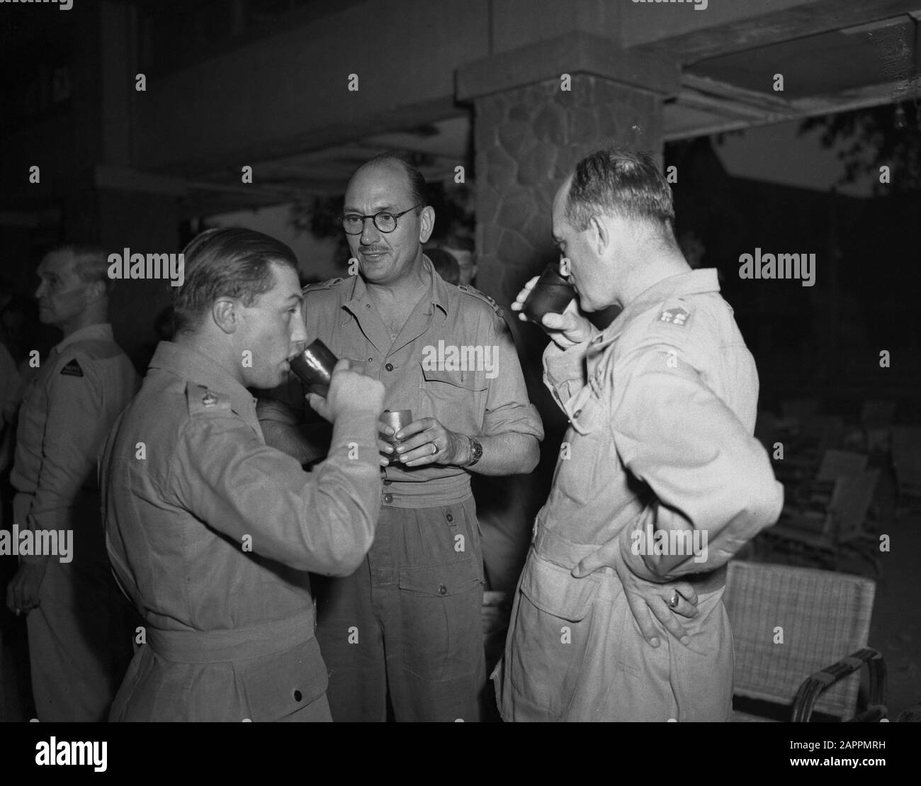 Decoration Major Druce In the presence of several authorities ...