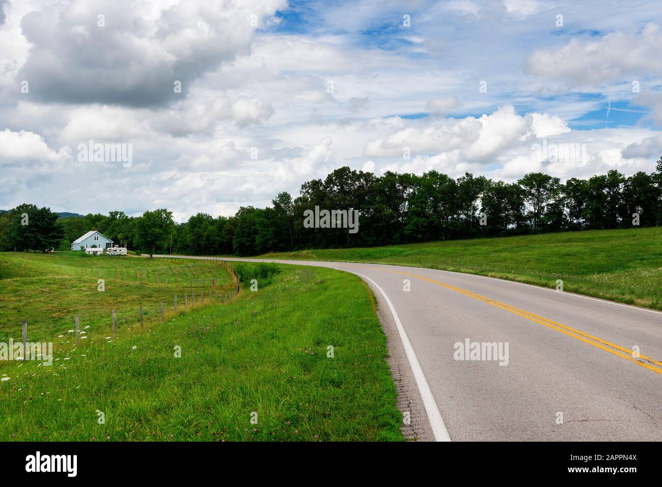 A farm along a country road in rural Tennessee, USA Stock Photo - Alamy