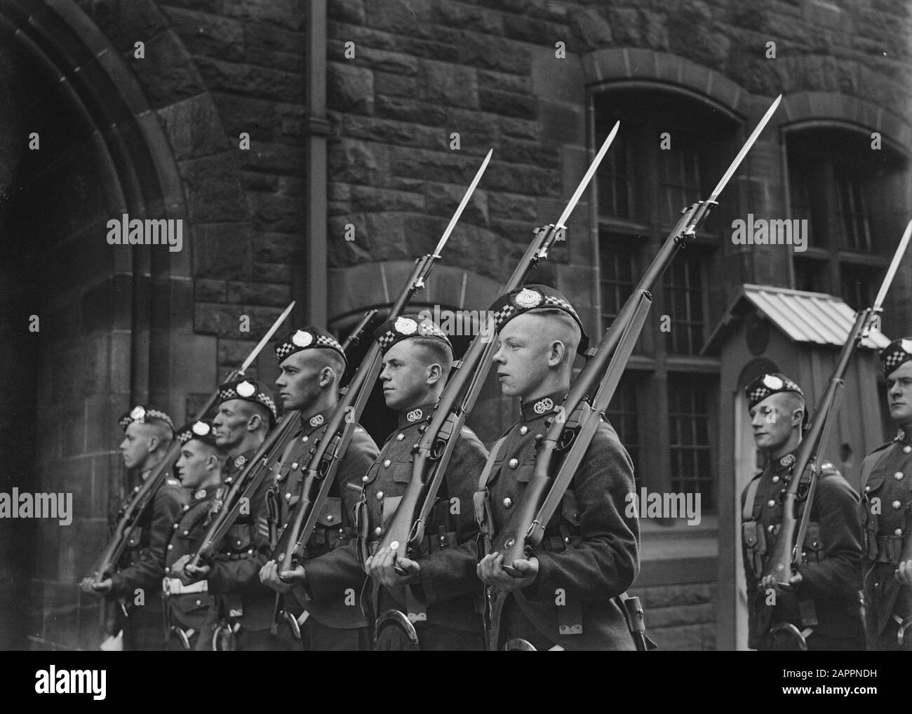 Scotland - Barracks Edinburgh Castle Soldiers are on guard Annotation ...