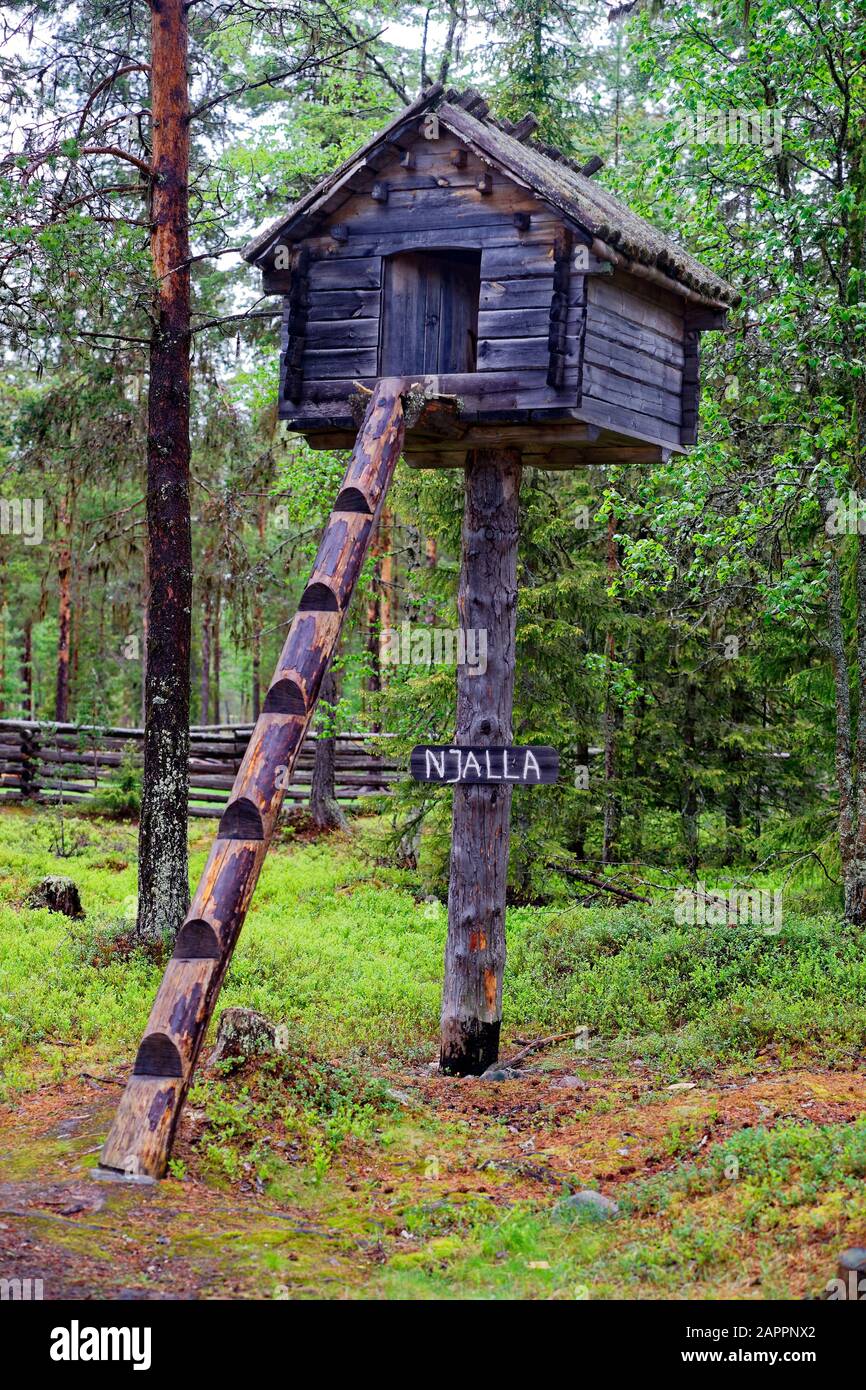 Raised hut, Sami Village, Lapland Sweden Stock Photo - Alamy