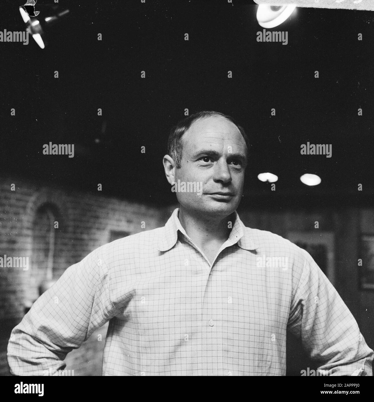 Sculptor Gerard Bruning in the art gallery of Douglas J. Cooper Gallery ...