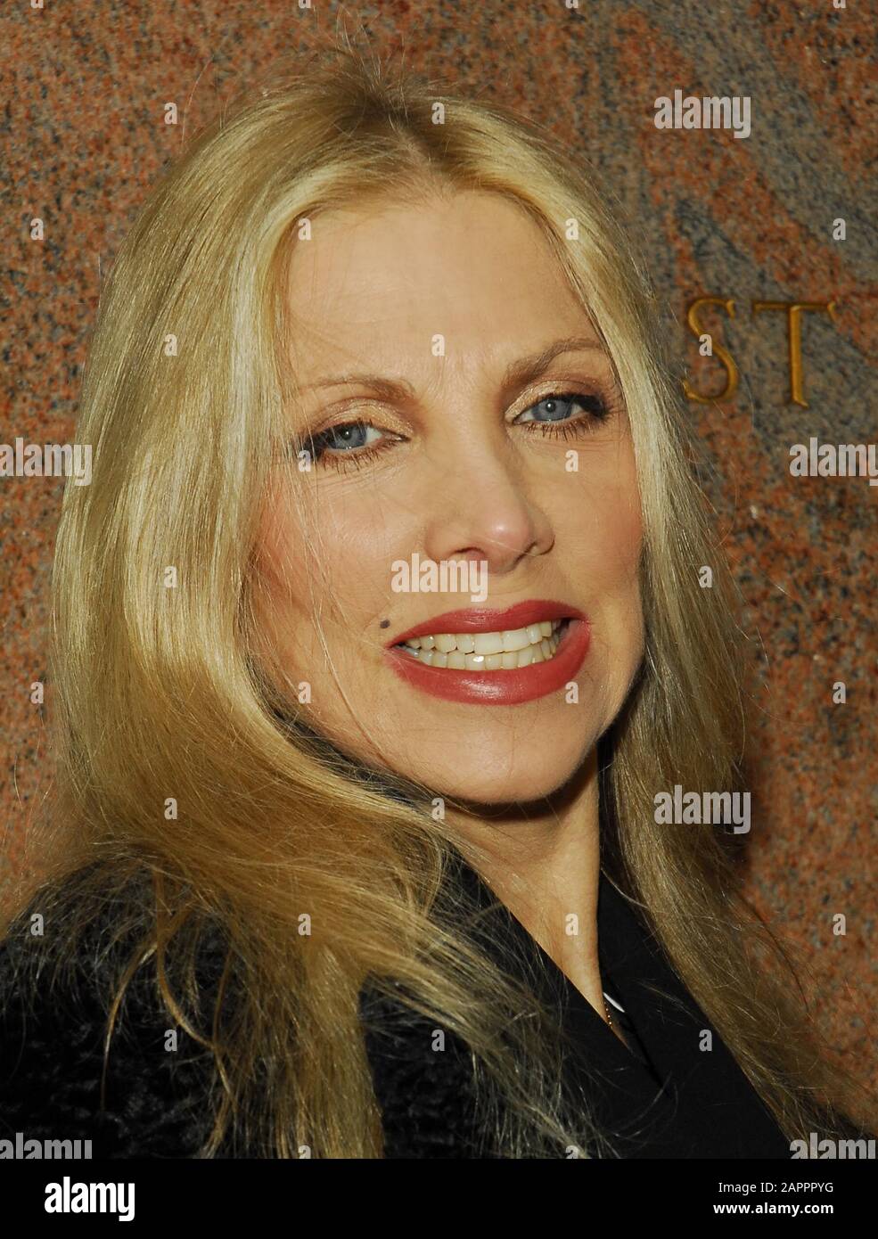 Lynsey De Paul High Resolution Stock Photography and Images - Alamy