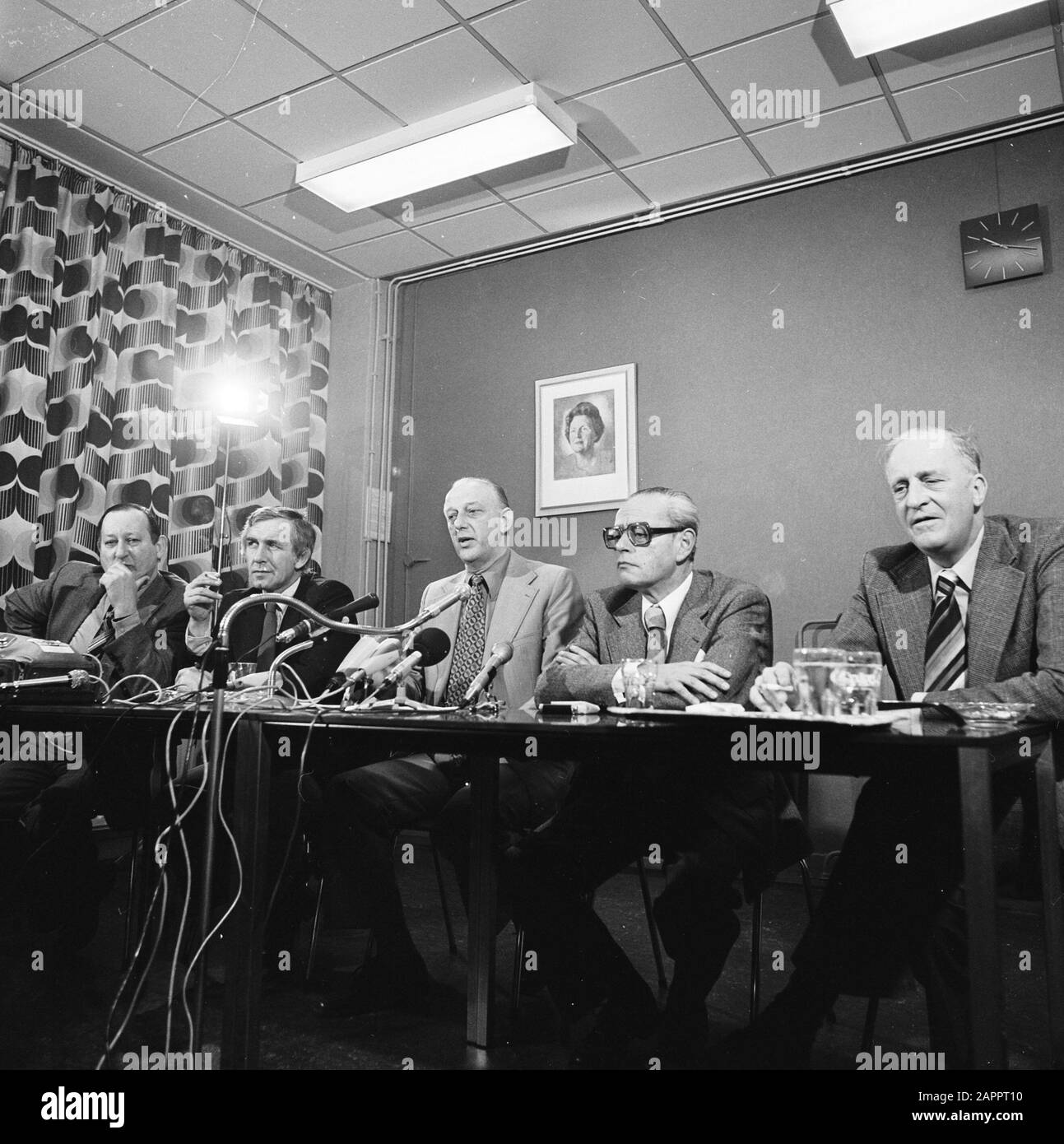 Investigation details Black and White Stock Photos & Images - Alamy