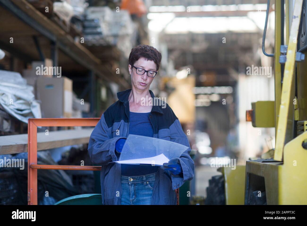 Women empowerment in workplace hi-res stock photography and images - Alamy