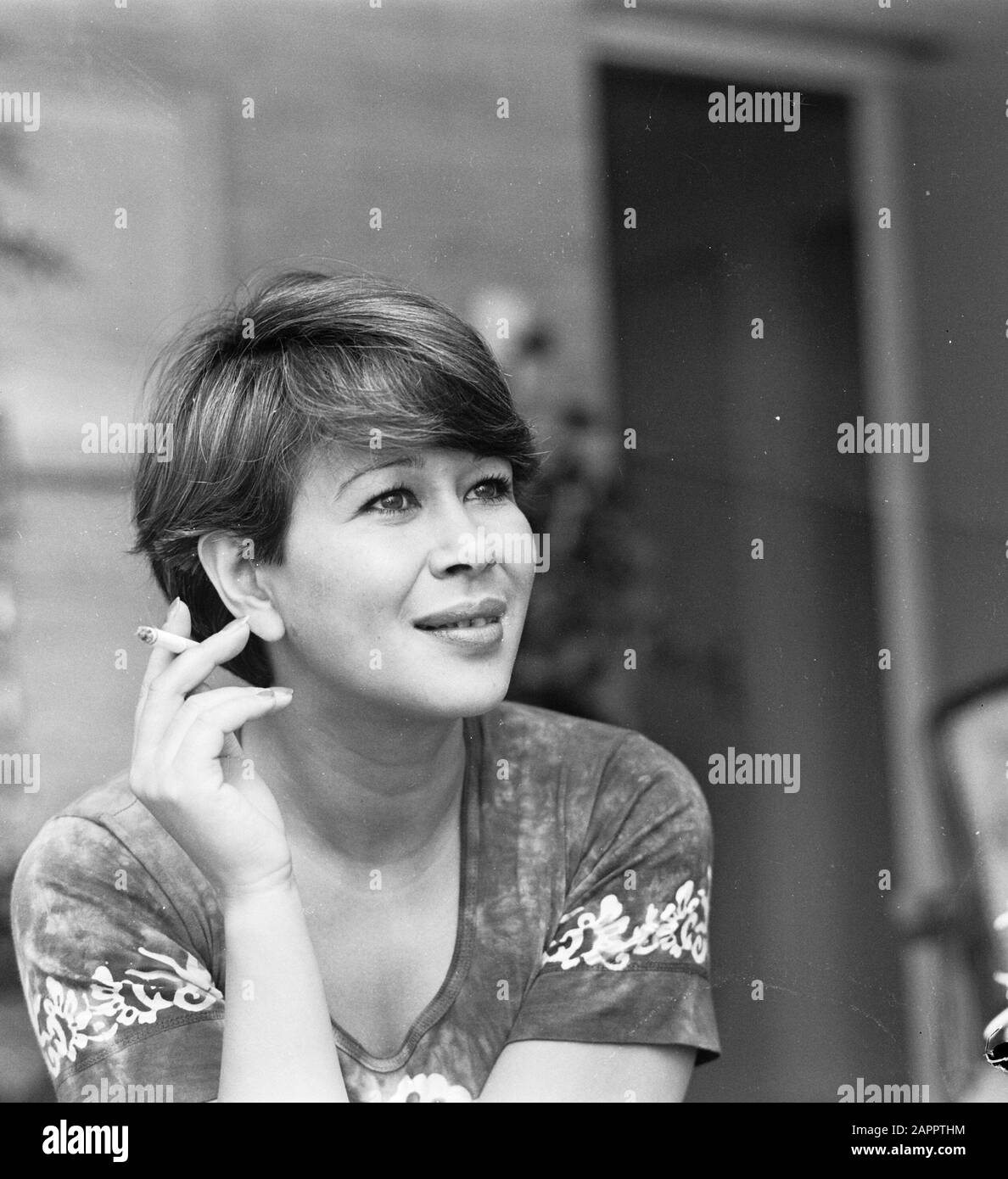 Interview with the singer Anneke Grönloh singers, portraits, Grönloh ...